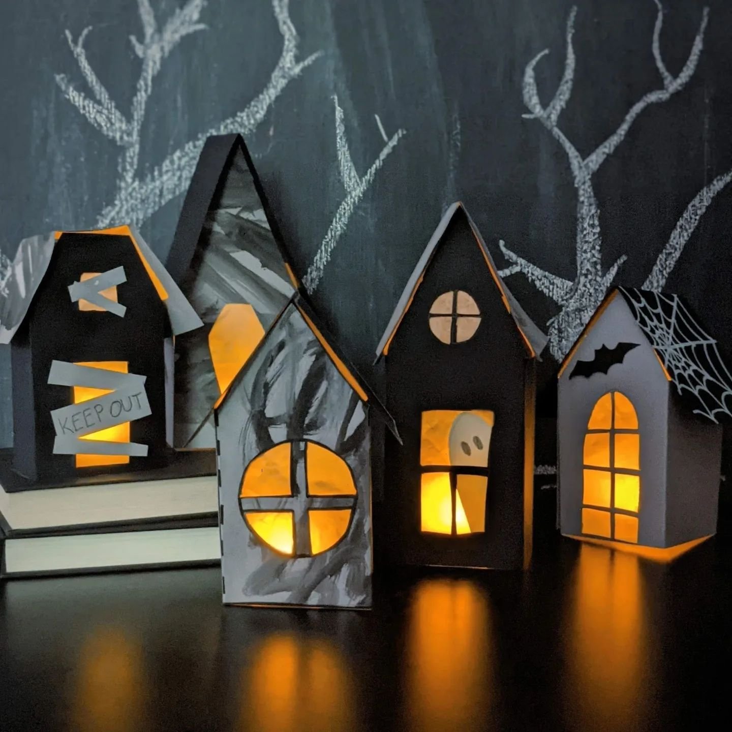 24 Haunted House DIY - Diyer Craft
