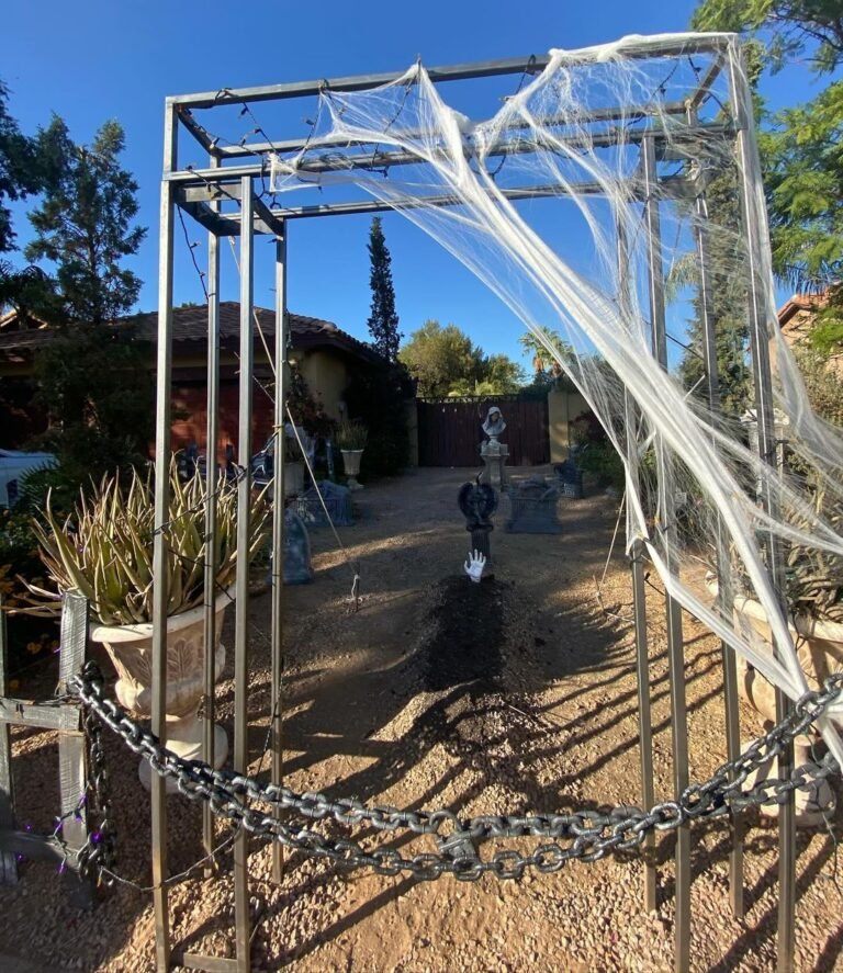 25 Halloween Archway DIY - Diyer Craft