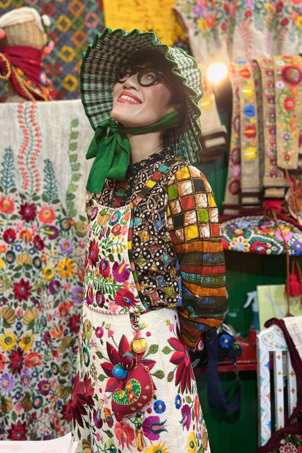 24 Creative Recycled Art Projects to Inspire Your Next Masterpiece - Diyer Craft